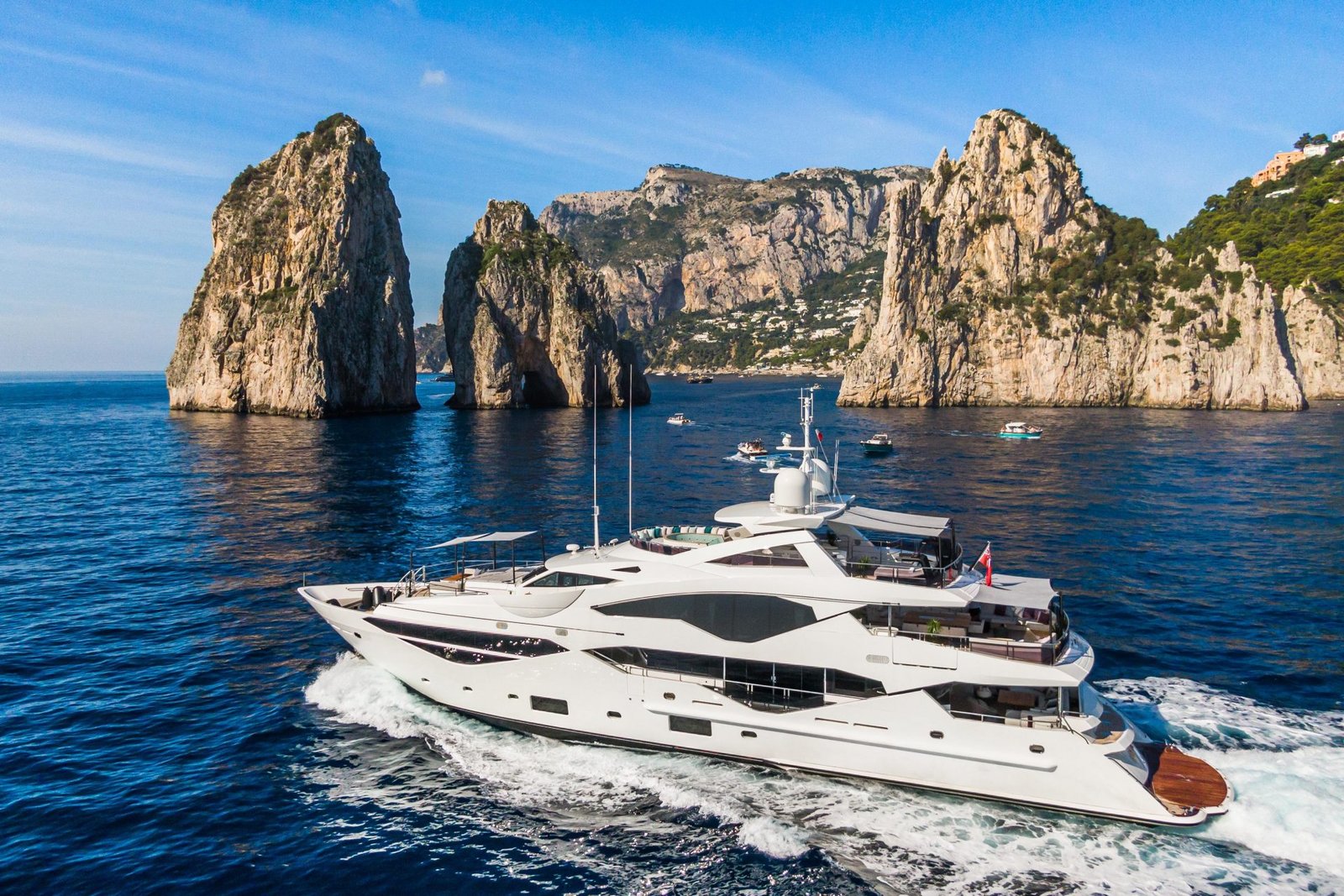 Amalfi Yacht Charter - Amalfi Yachts