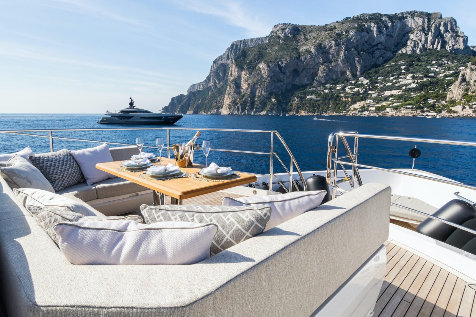 Amalfi Yacht Charter - Amalfi Yachts